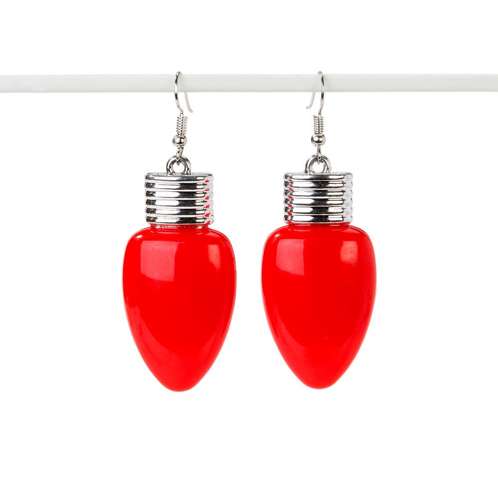 Vánoční náušnice s LED osvětlením Talking tables Bulb | VeseleBydleni.cz Vánoční náušnice s LED osvětlením Talking tables Bulb | VeseleBydleni.cz